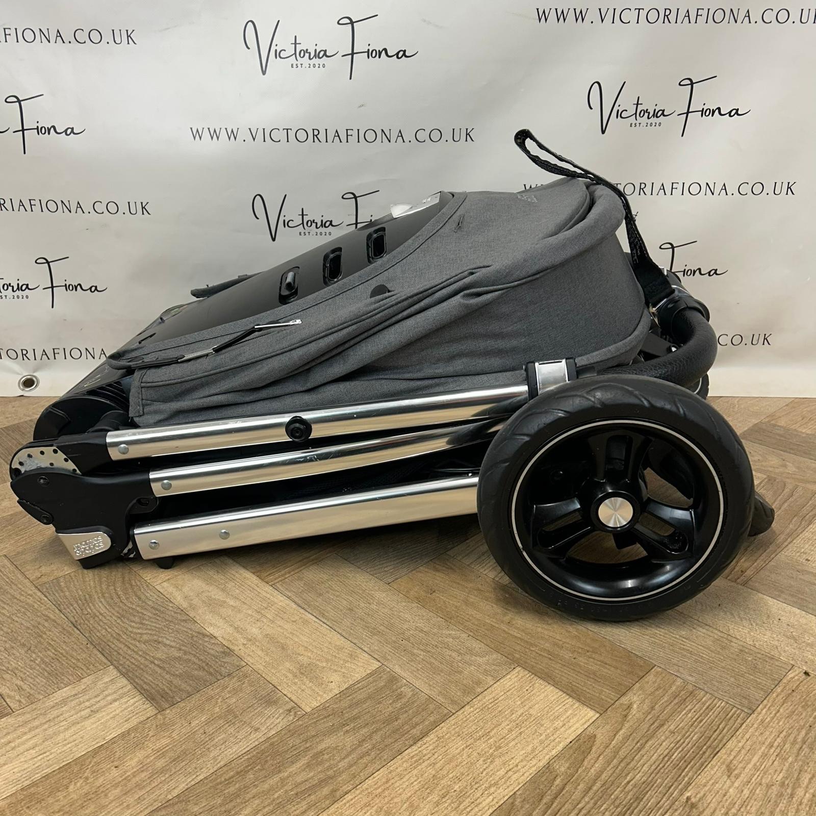 PRELOVED Mamas And Papas Flip xt3 Pushchair & Carry Cot - Harbour Grey ...