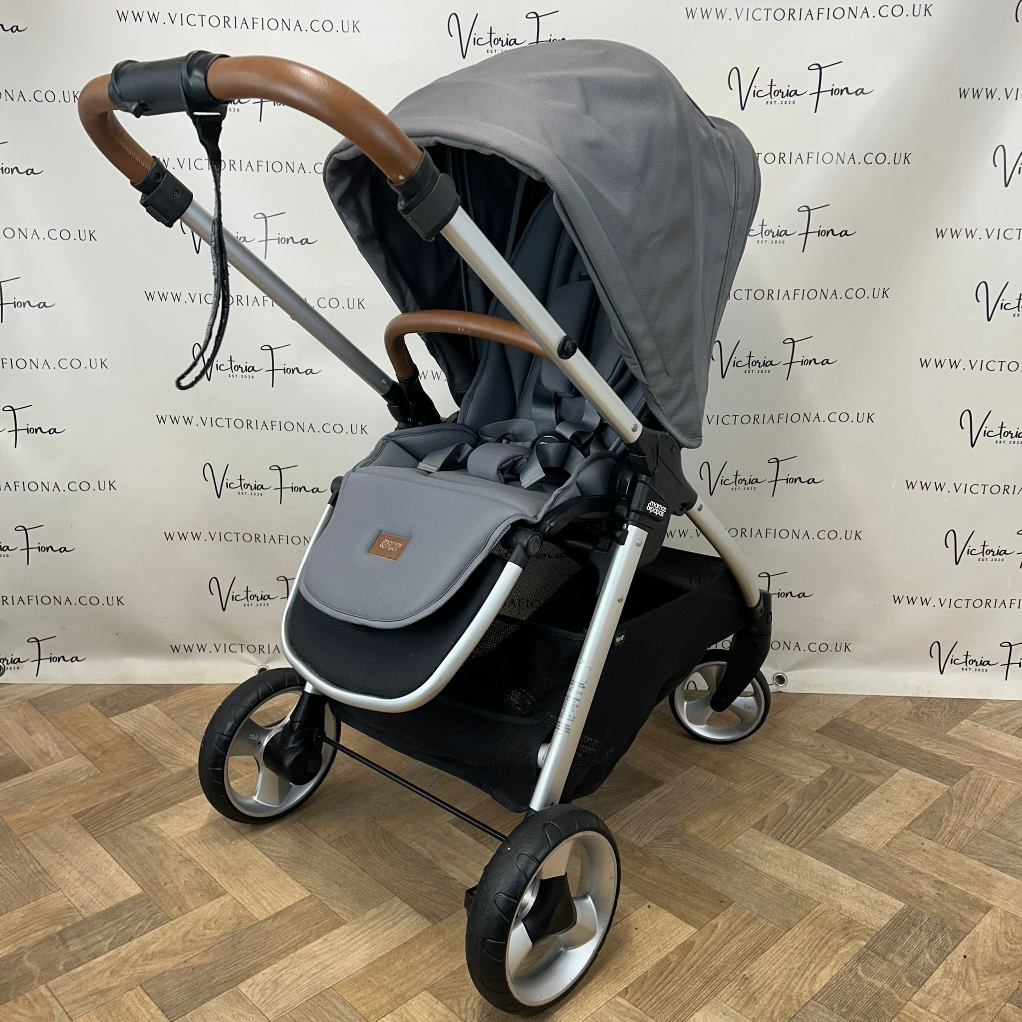 PRELOVED Mamas And Papas Flip xt2 Pushchair with Cybex 360 Car Seat ...