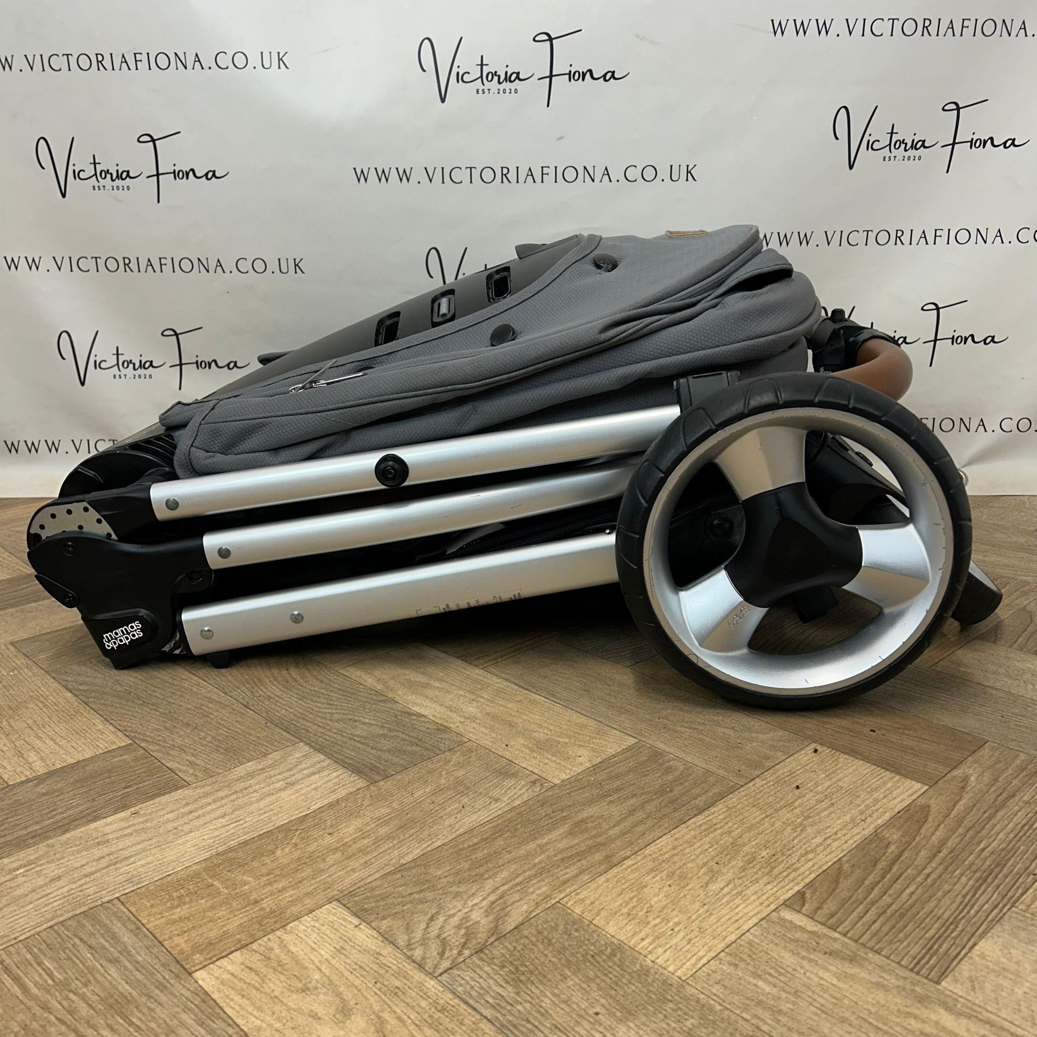 PRELOVED Mamas And Papas Flip xt2 Pushchair with Cybex 360 Car Seat ...