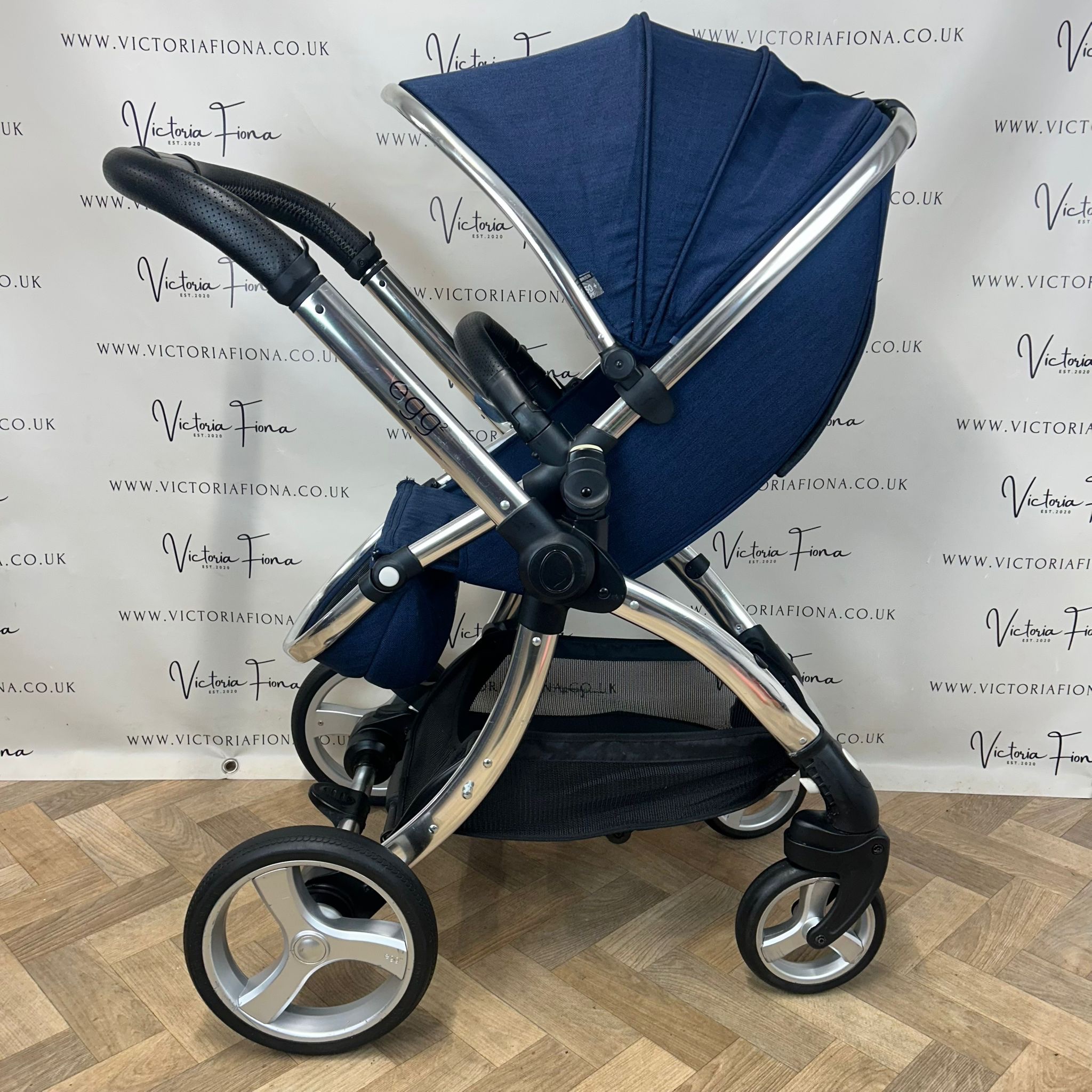 PRELOVED Egg2 Carrycot, Pushchair & car seat - Sapphire Blue 💙 ...