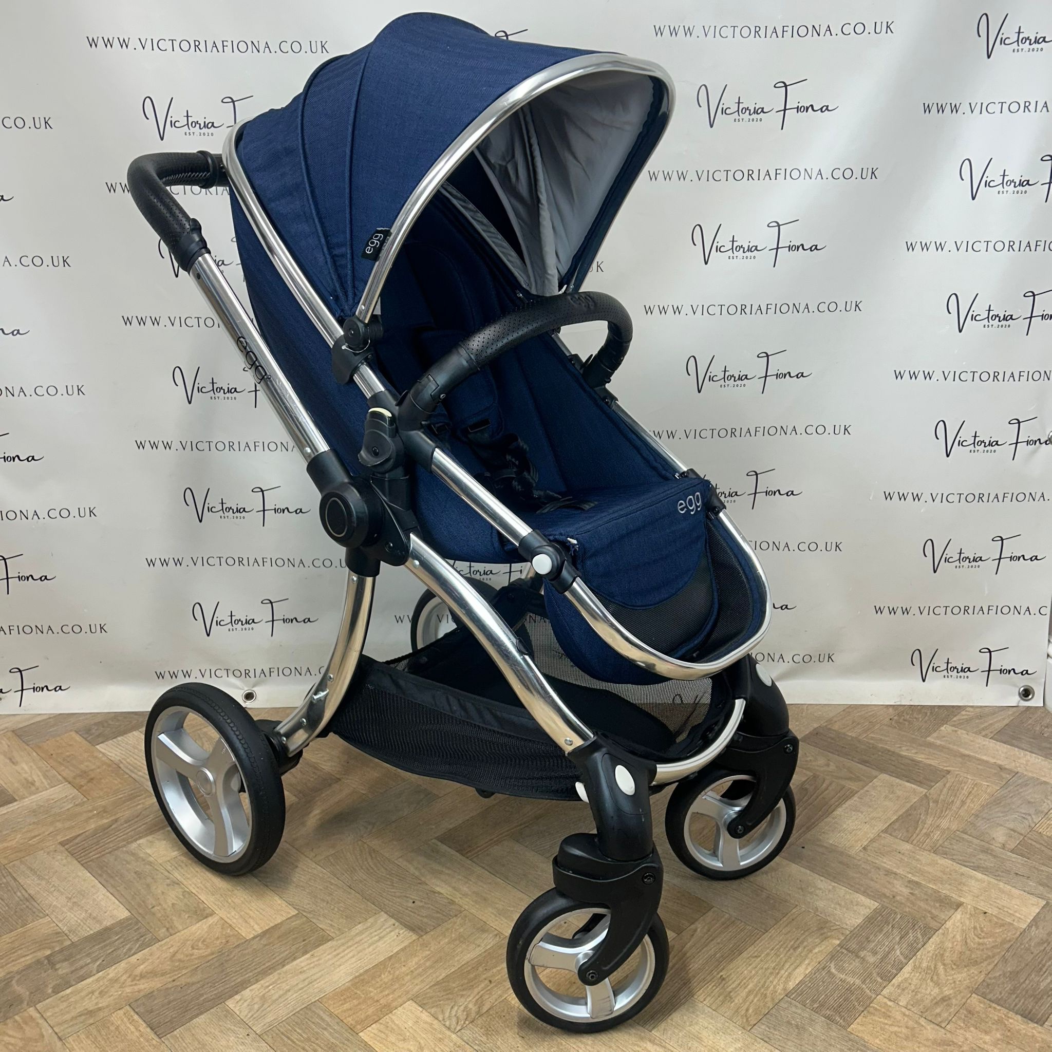 PRELOVED Egg2 Carrycot, Pushchair & car seat - Sapphire Blue 💙 ...