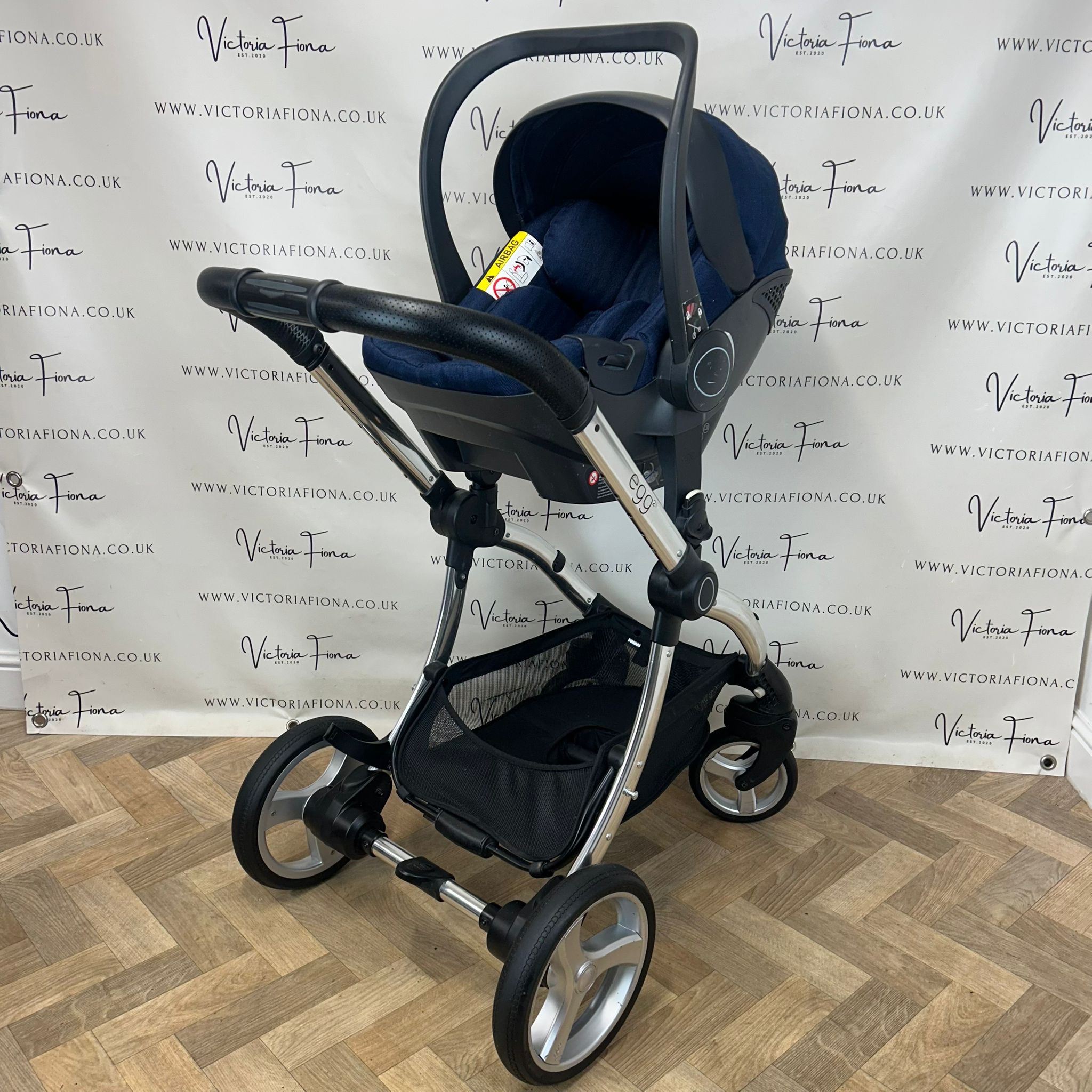 PRELOVED Egg2 Carrycot, Pushchair & car seat - Sapphire Blue 💙 ...