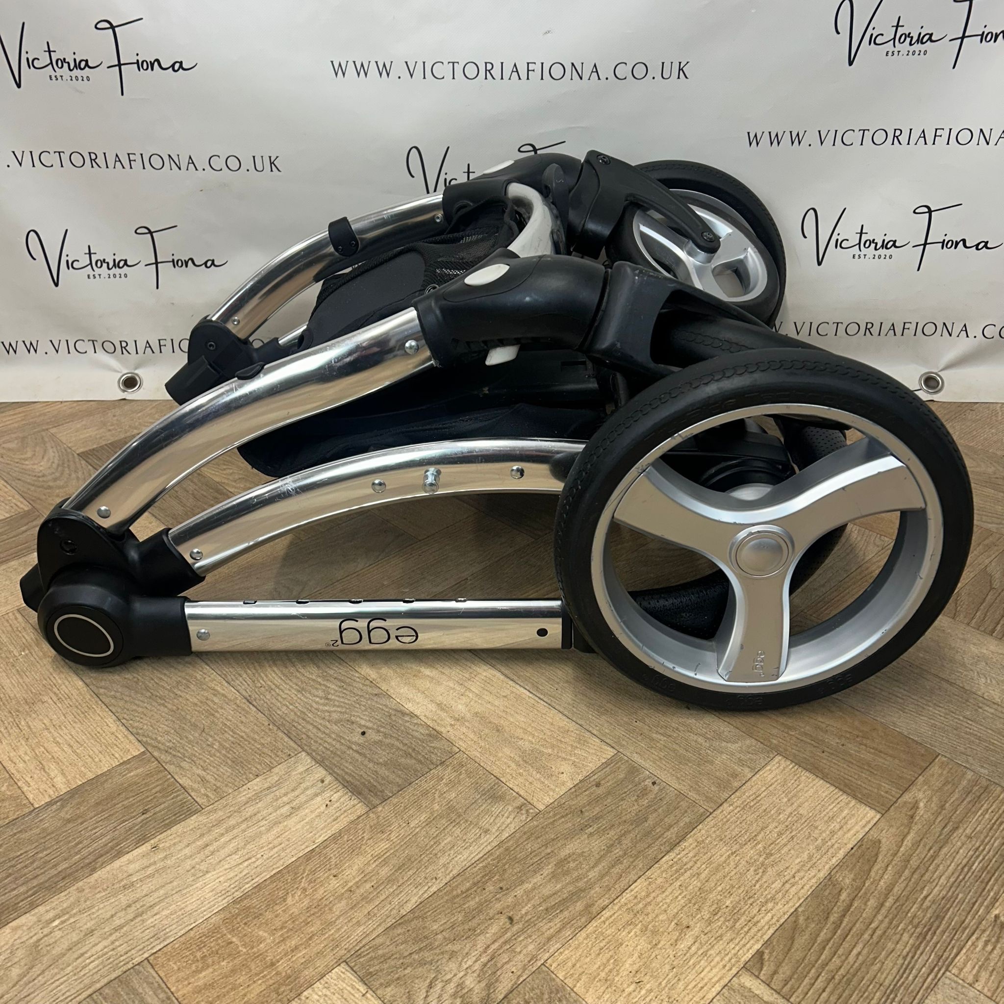 PRELOVED Egg2 Carrycot, Pushchair & car seat - Sapphire Blue 💙 ...