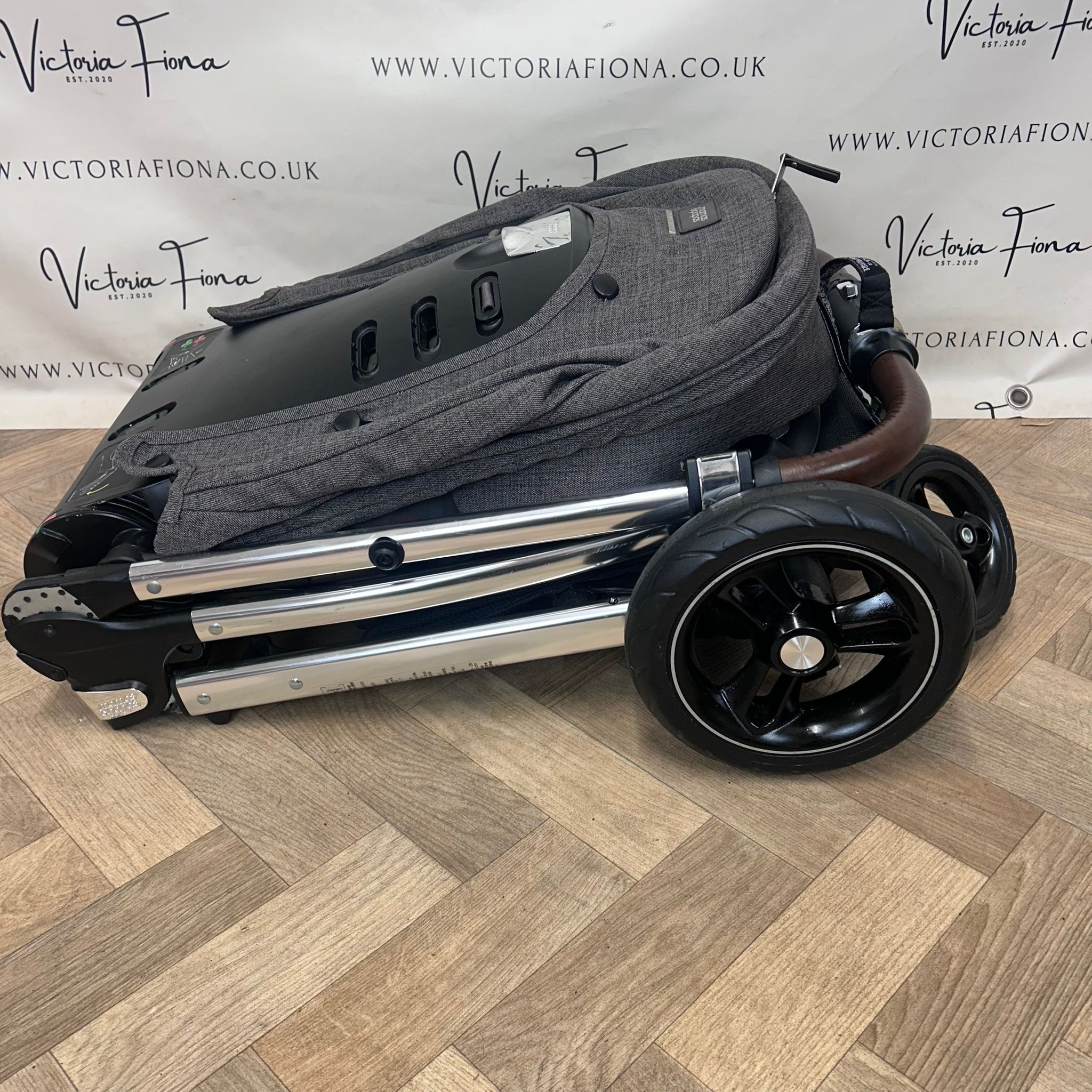 PRELOVED Mamas And Papas Flip xt3 Stroller Pushchair - Chestnut ...