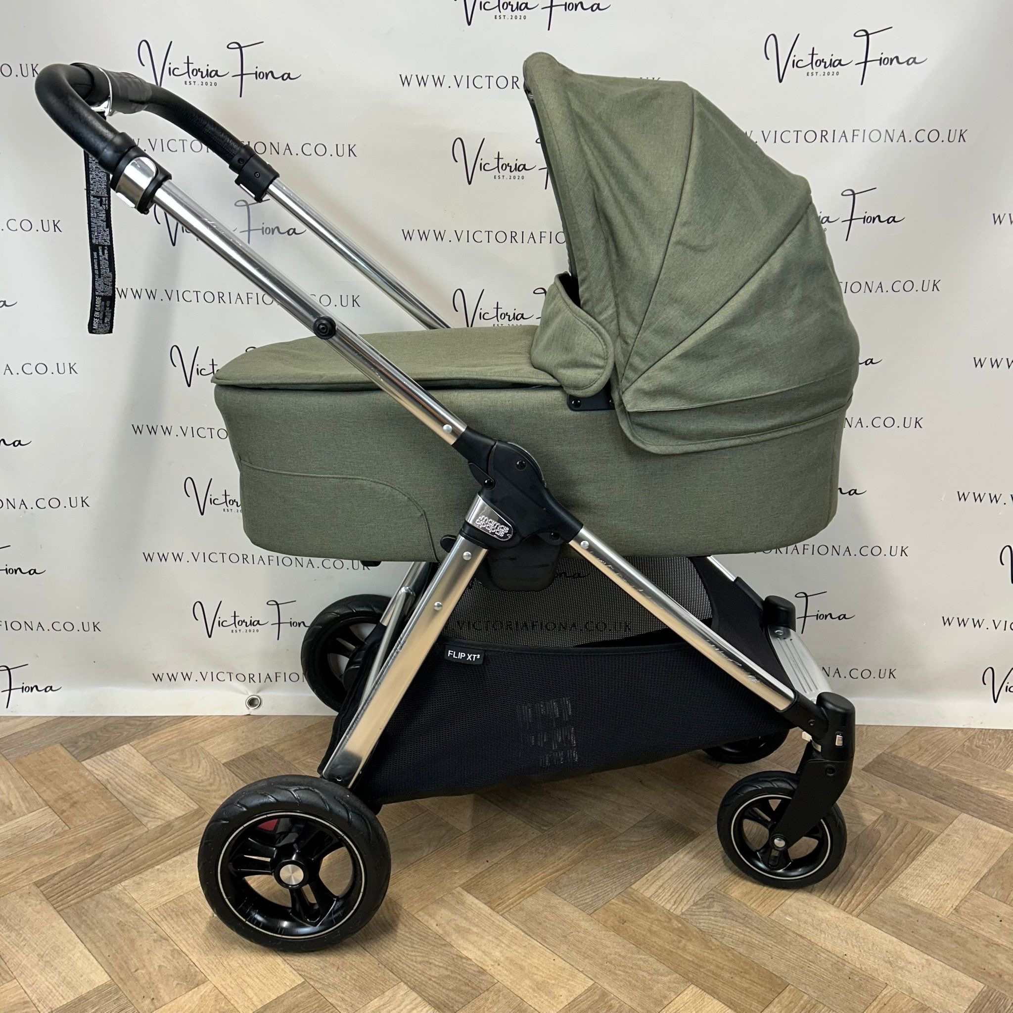 PRELOVED Mamas And Papas Flip xt3 Pushchair & Carry Cot with BRAND NEW ...