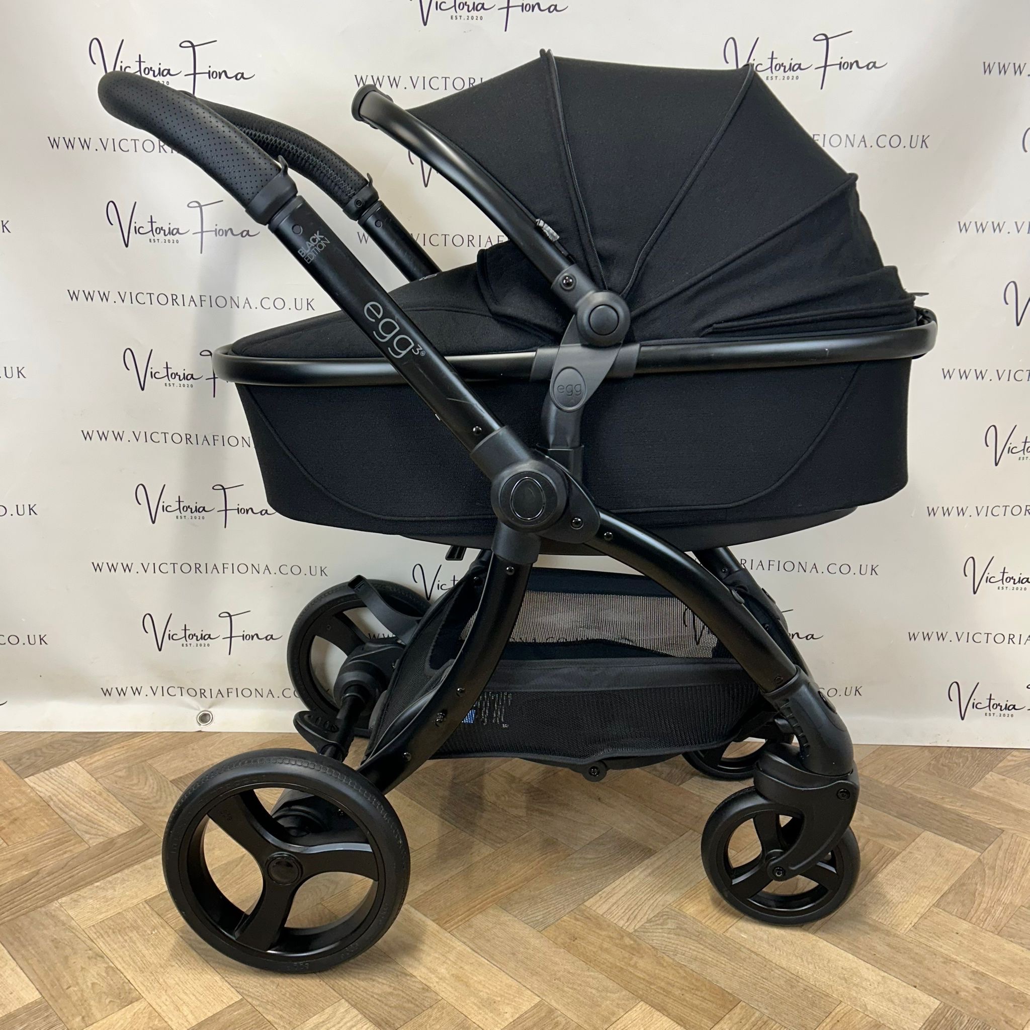 PRELOVED Egg 3 Pushchair & Carrycot - Black Edition - Victoria Fiona